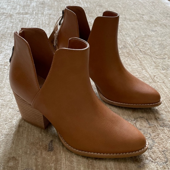 BEAST FASHION | Shoes | Beast Fashion Abby Booties Nwob | Poshmark